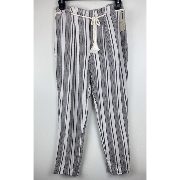 Jolt | Pants & Jumpsuits | Jolt Size Small Womens White Black Striped ...